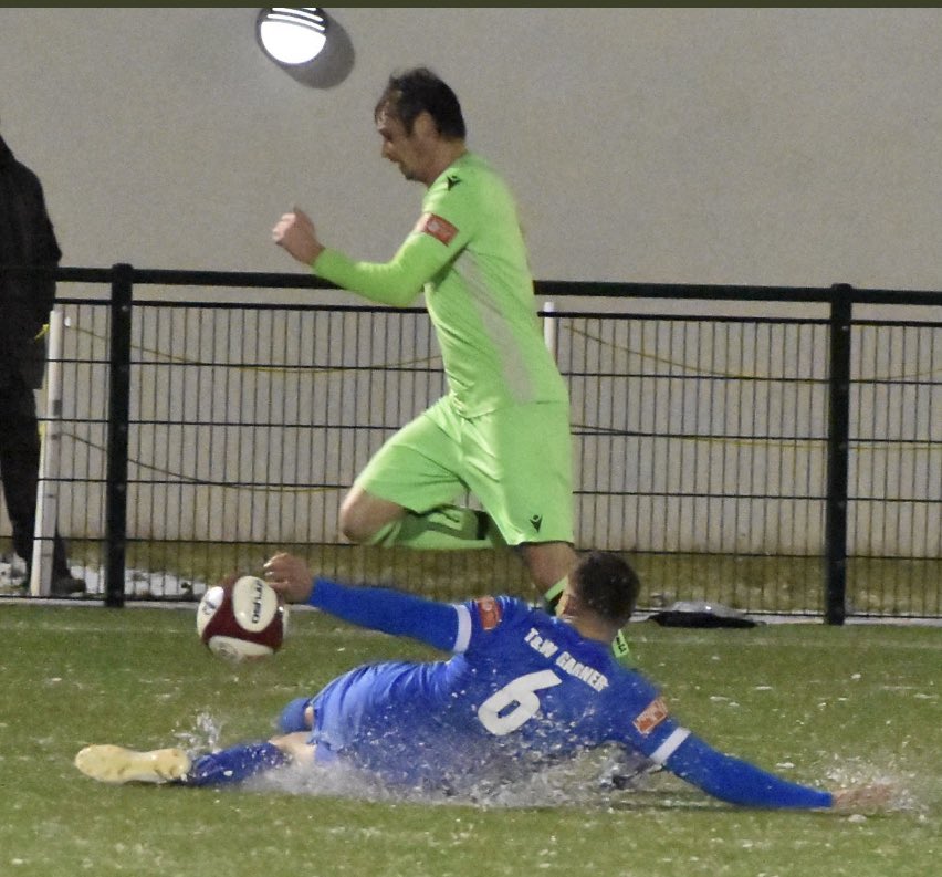 Blues Beat Slippery Skem in the Snow - Moorlands Radio