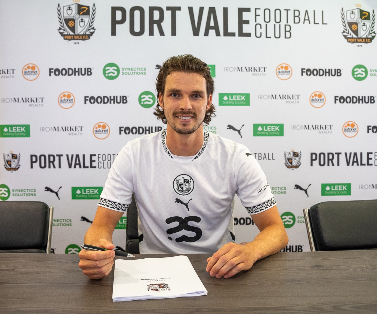 Valiant Homecoming for Left-Back – Sam Hart Joins Port Vale - Moorlands ...